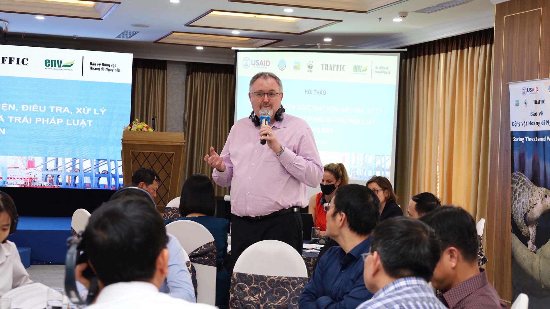 WWF hỗ trợ Hải quan Việt Nam và các Cảng vụ sử dụng công nghệ chống ...